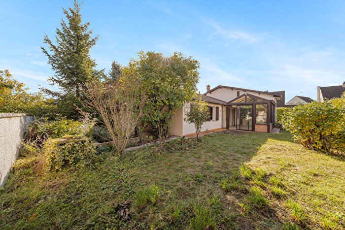 Maison à vendre - Longvic - 6 pièces - 4 chambres