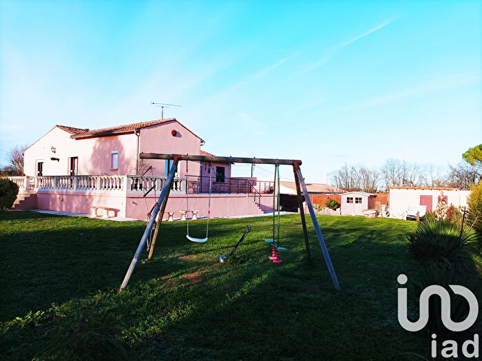 Maison à vendre - Saintes, Centre-ville - 5 pièces - 3 chambres