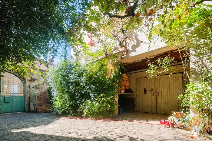 Maisons à vendre et appartements à louer - 1