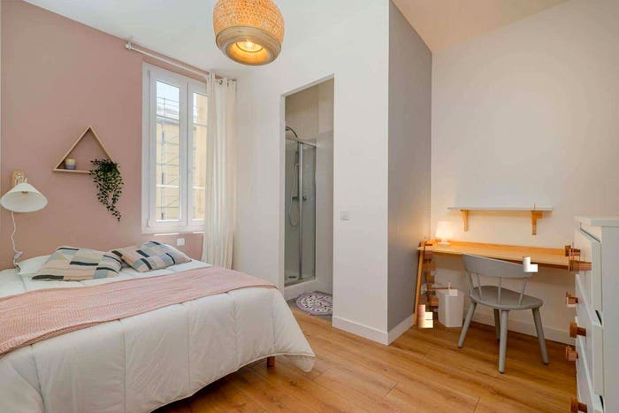 Appartement 1 pièce à louer à Notre Dame du Mont, Marseille 6ème arrondissement
