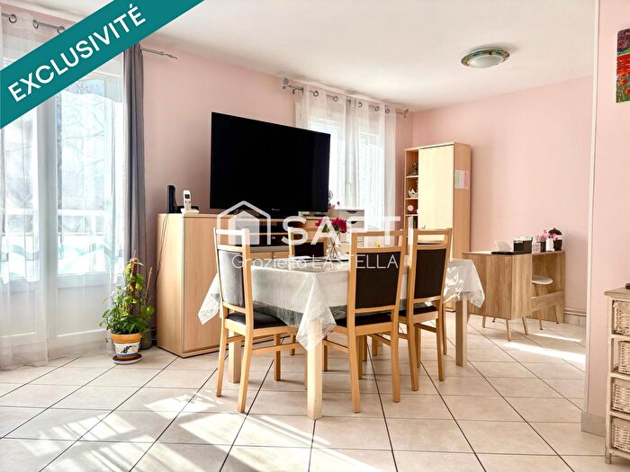 Appartement à vendre - Saint-Martin-dHères, Teyssere - 3 pièces - 2 chambres