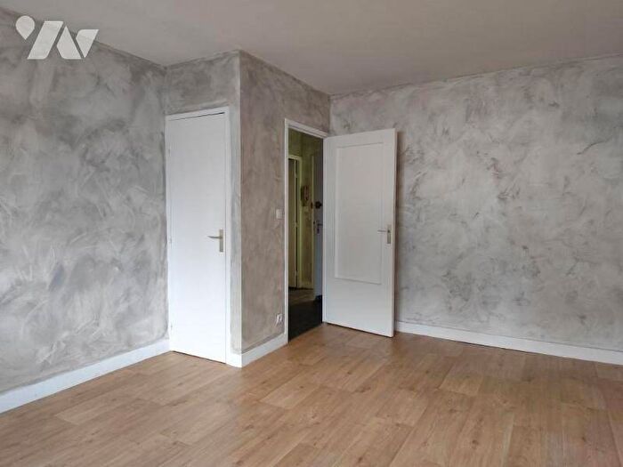 Appartement à louer - Montargis - 2 pièces - 1 chambre