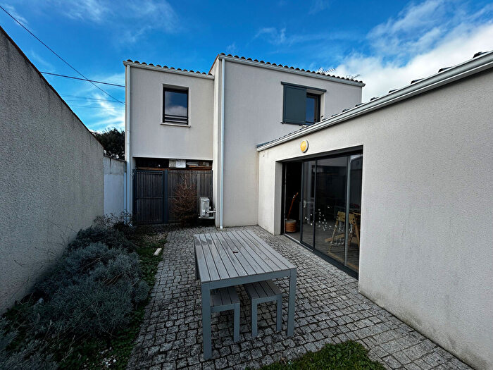 Maison à vendre - La Rochelle, Laleu, La Pallice, La Rossignolette, Vaugouin - 5 pièces - 4 chambres