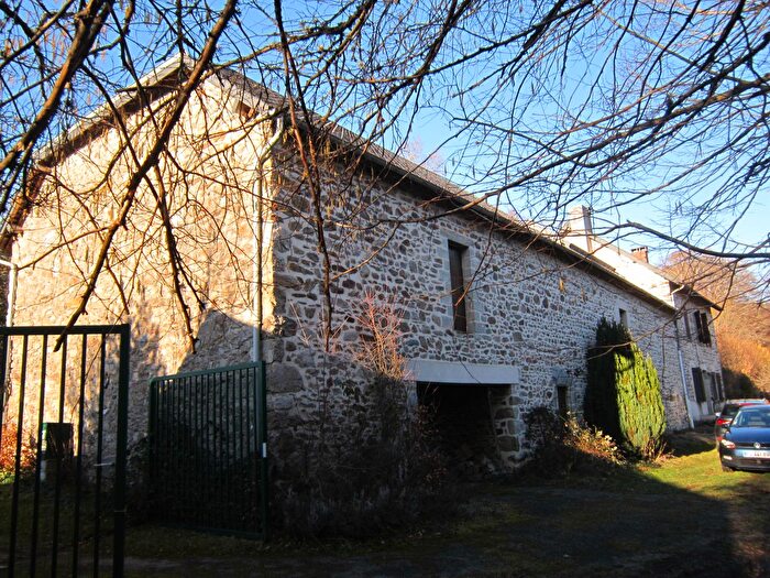 Maison à vendre - La Courtine - 5 chambres
