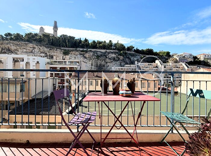 Appartement à vendre - Marseille e , Vauban - 2 pièces - 1 chambre