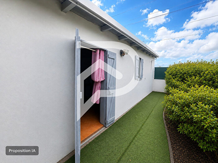 Saint-Pierre, Terre Sainte, Université : Maison 3 pièces à vendre