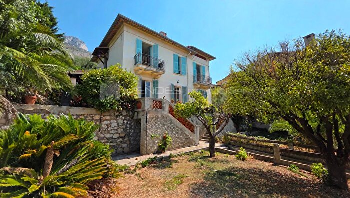 Maison 8 pièces à Cap-d'Ail, à vendre