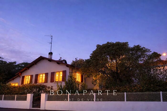 Maison à vendre - Anglet, Montbrun - 4 pièces - 3 chambres