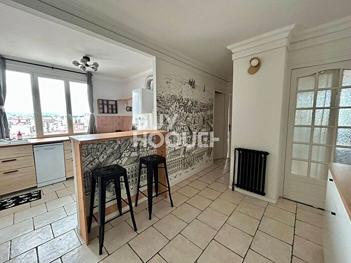Saint Louis, Lyon ème arrondissement : Appartement 3 pièces à louer