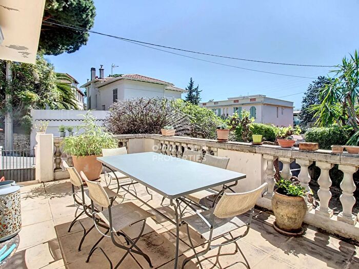 Maison à vendre - Cannes, Petit Juas - 5 pièces - 4 chambres
