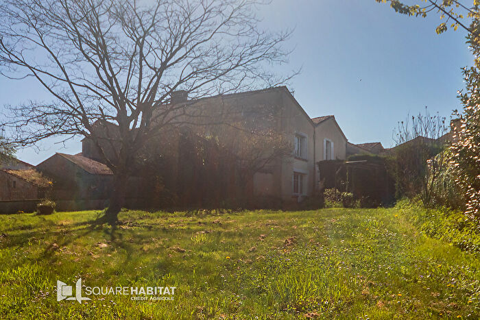 Maison à vendre - Saint-Michel-le-Cloucq - 6 pièces - 4 chambres