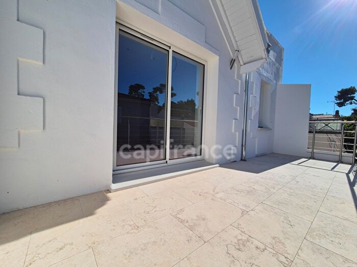 Appartement à vendre - Saint-Palais-sur-Mer - 3 pièces - 2 chambres