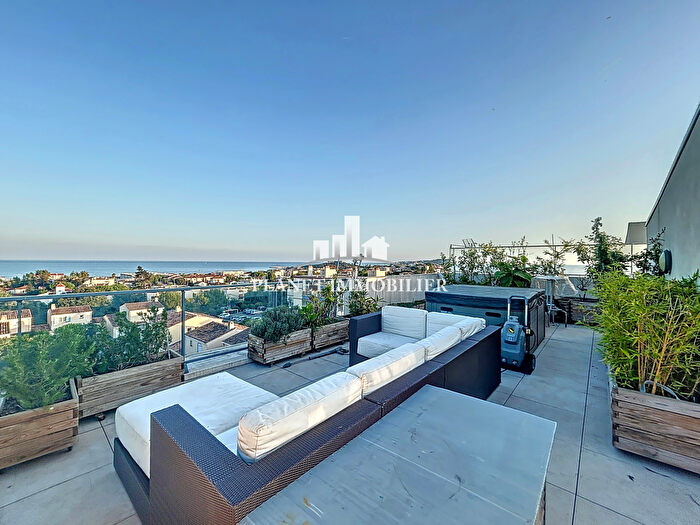 Appartement à vendre - Antibes, Rastines, Super Antibes, Laval, La Fontonne - 3 pièces - 2 chambres