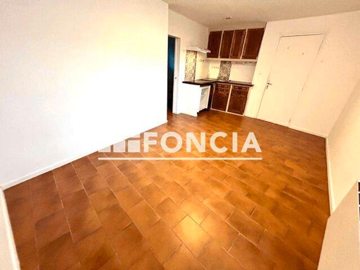 Centre Ville, Marsillargues - Appartement 1 pièce à louer