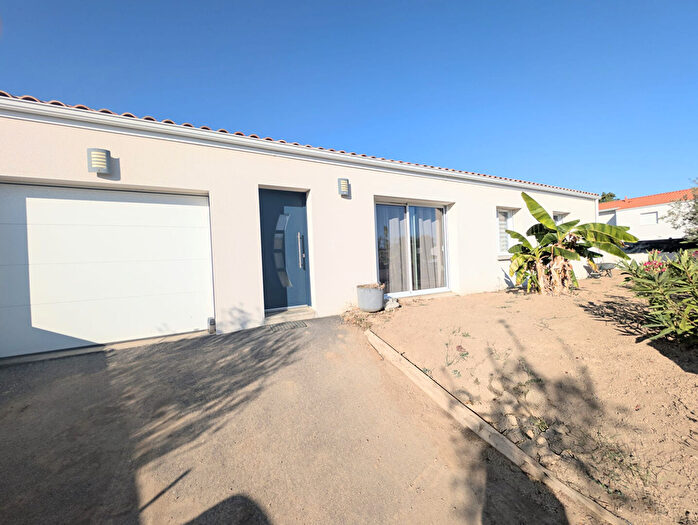 Maison 6 pièces à Landevieille, à vendre