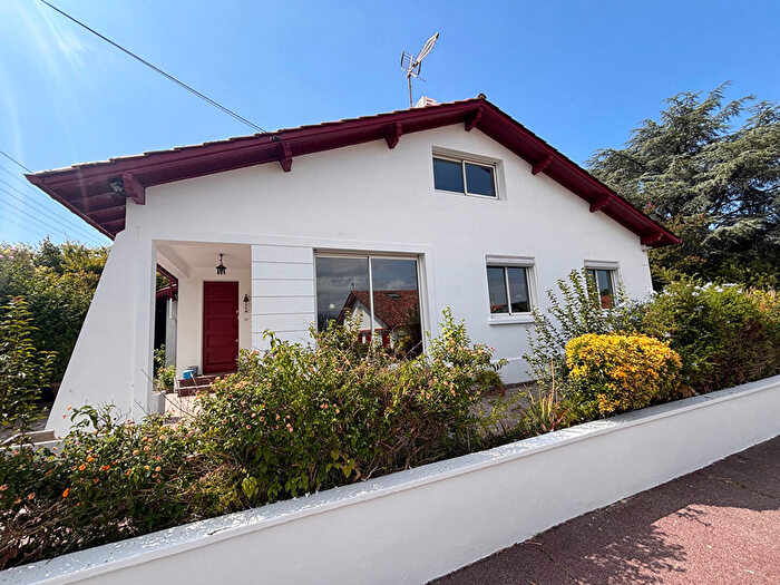 Hendaye, Gare, Joncaux : Maison 4 pièces à vendre