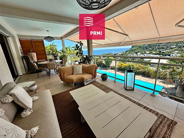 Maison à vendre - Saint-Paul, Boucan, Canot - 7 pièces - 6 chambres