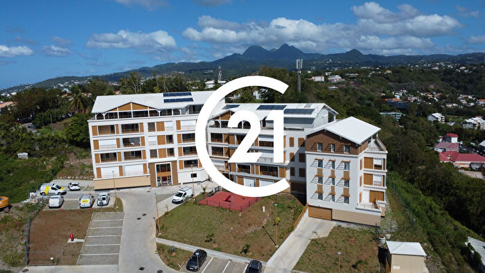 Appartement à vendre - Fort-de-France - 4 pièces - 3 chambres