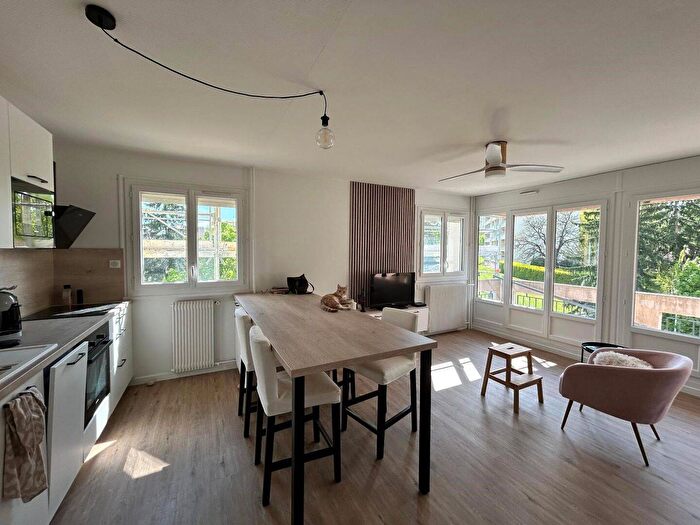 Gautriats, Mâcon - Appartement 2 pièces à louer