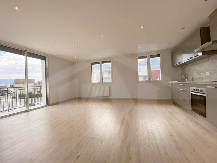 Poya-Plans, Fontaine : Appartement 3 pièces à louer