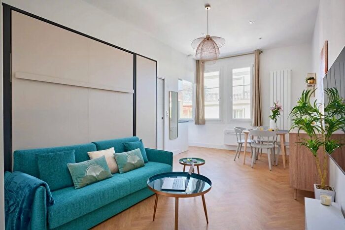 Appartement à vendre - Nice, Carré dor - 1 pièce