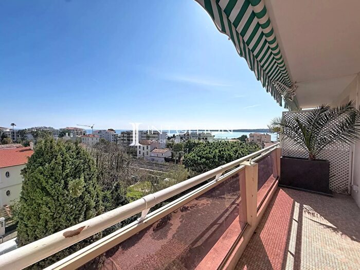 Appartement 2 pièces à Cannes, Pointe Croisette, à vendre