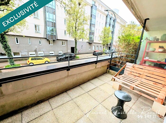 Appartement à vendre - Quartiers Centre, Saint-Hélier, Gare - 1 pièce