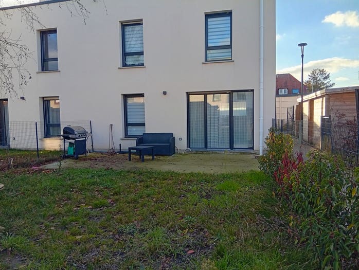 Tourcoing, Centre-ville : Maison 4 pièces à vendre
