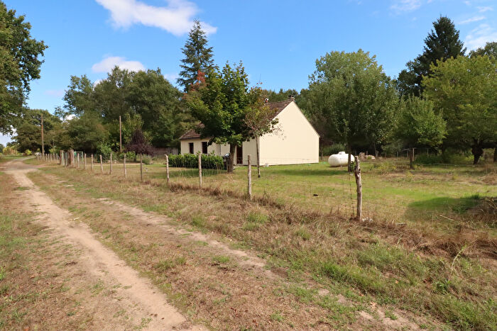 Maison 4 pièces à vendre à Cléré-les-Pins