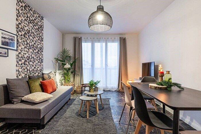 Appartement à louer - Esplanade Nord Est, Strasbourg - 4 pièces - 3 chambres