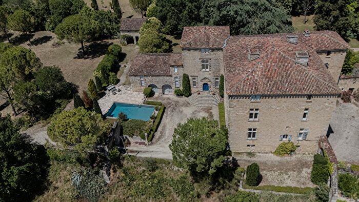Maison 7 pièces à Condom, à vendre