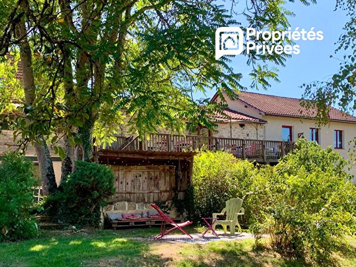 Maison 16 pièces à vendre - Tour-de-Faure