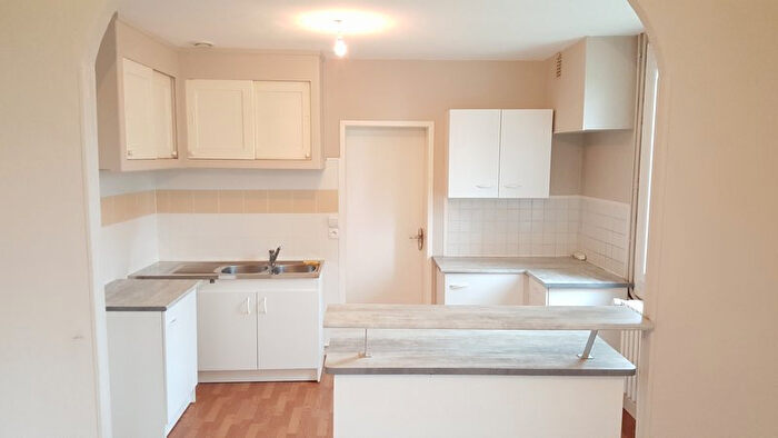 Neuvy-Deux-Clochers - Maison 4 pièces à louer
