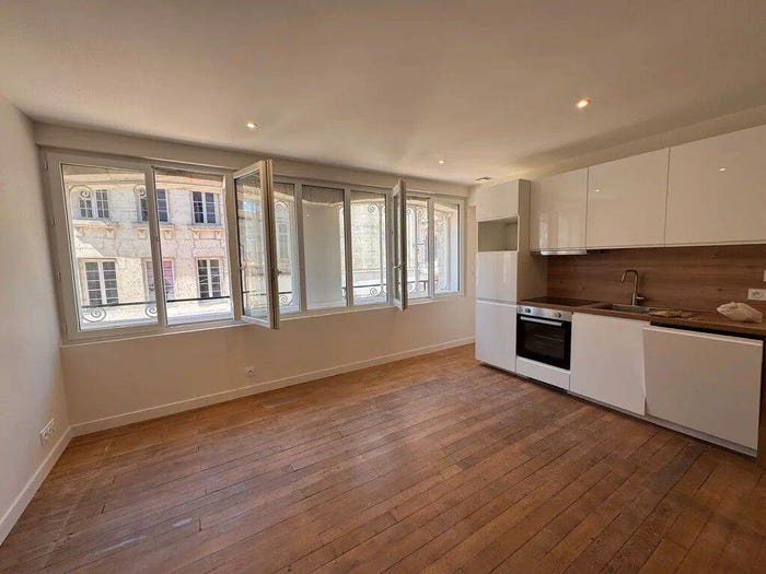 Appartement 2 pièces à Champ de Mars-Bussatte-Victor Hugo, Angoulême, à louer
