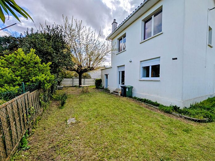 Maison à vendre - Mérignac, Saint-Augustin - 4 pièces - 3 chambres