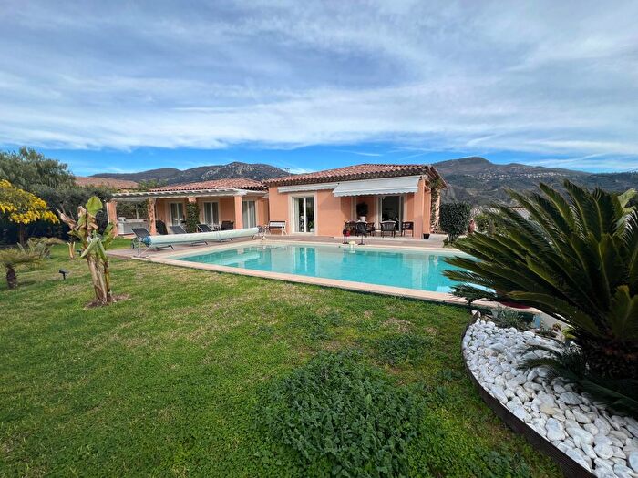 Maison à vendre - Carros - 4 pièces - 3 chambres