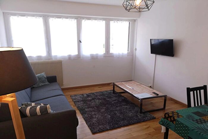 Appartement 3 pièces à Aix-en-Provence, Val Saint-André, à louer