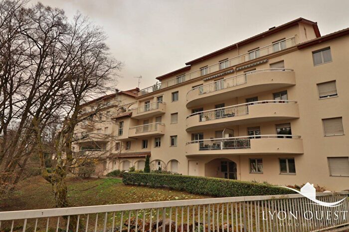 Appartement à louer - Charbonnières-les-Bains - 2 pièces - 1 chambre