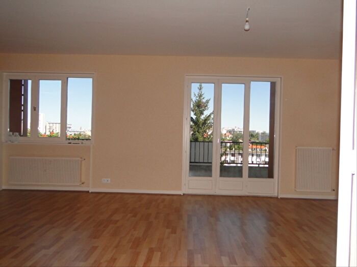 Appartement 4 pièces à louer à Clermont-Ferrand, Vallières, Sallins, Poncillon