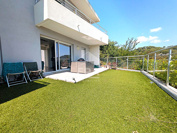 Appartement 4 pièces à vendre - Saint-Laurent-du-Var, Tuilière, Sainte-Petronille, Les Crottes, Tour, Iscles