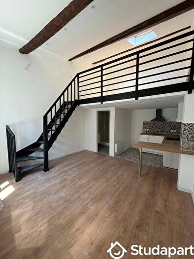 Appartement à louer - Gambetta, Nîmes - 2 pièces - 1 chambre