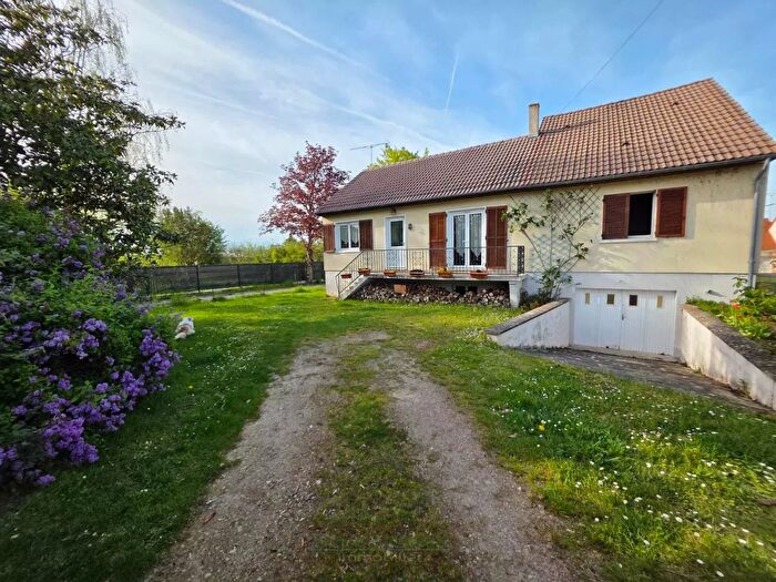 Maison à vendre - Amilly - 5 pièces - 3 chambres