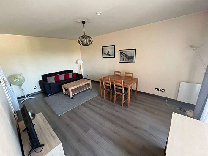 Cergy, Les Hauts-de-Cergy - Appartement 2 pièces à louer