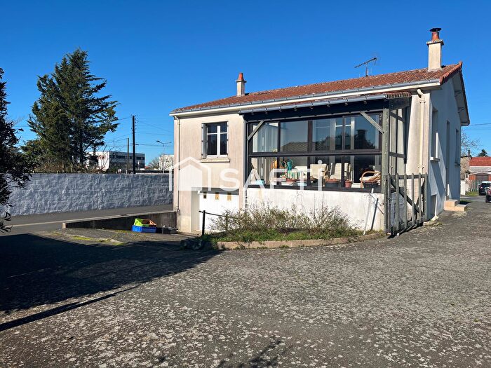 Maison à vendre - Montaigu - 6 pièces - 4 chambres