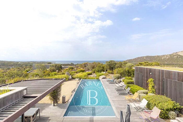 Maison à vendre - Pianottoli-Caldarello - 8 pièces - 5 chambres