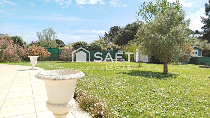 Maison 8 pièces à Saint-Gilles-Croix-de-Vie, à vendre