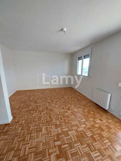 Appartement à louer - Sans Souci-Dauphiné, Lyon ème arrondissement - 4 pièces - 3 chambres