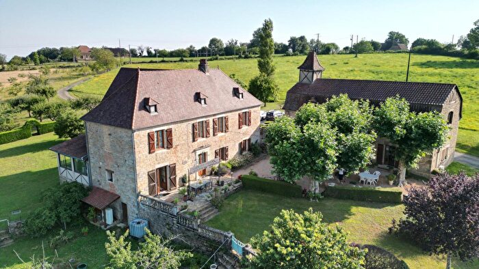 Maison à vendre - Gramat - 20 pièces - 9 chambres