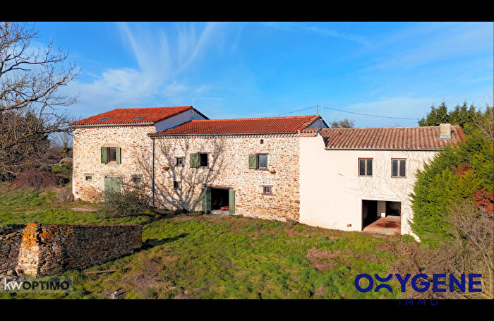 Maison à vendre - Saint-Ferréol - 6 pièces - 5 chambres