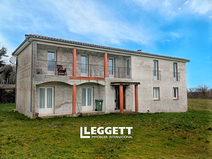 Maison à vendre - Saint-Mathieu - 8 pièces - 5 chambres